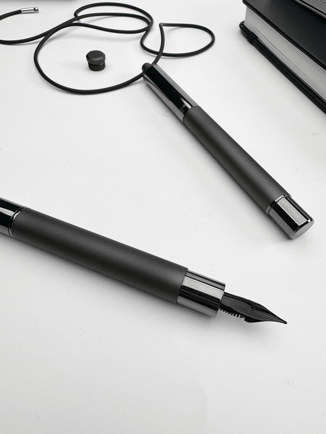 Monteverde Ritma Convertible Pocket-Neck Fountain Pen Black with ...