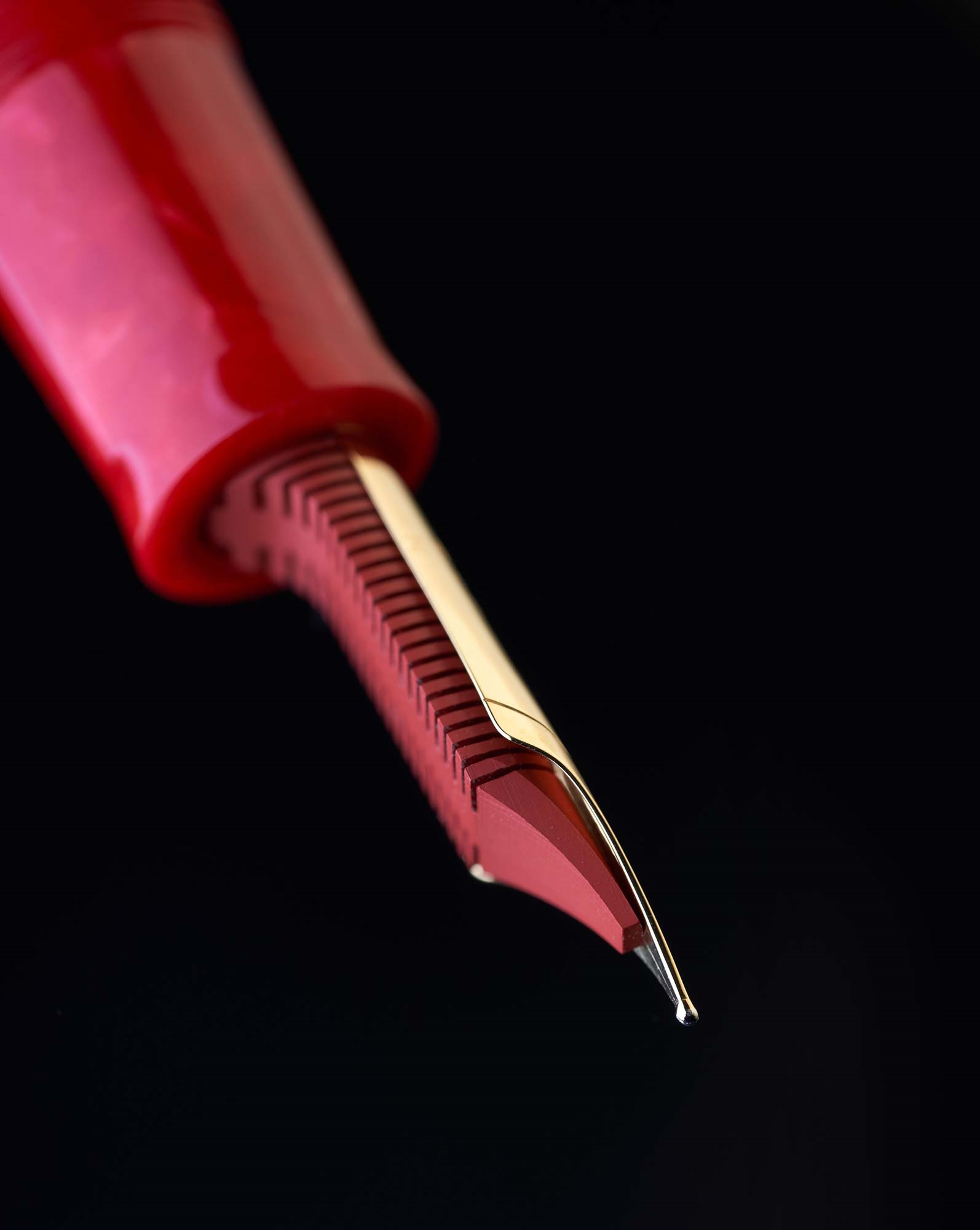 Delta Limited Edition Historic Rare Material 18K Fountain Pen